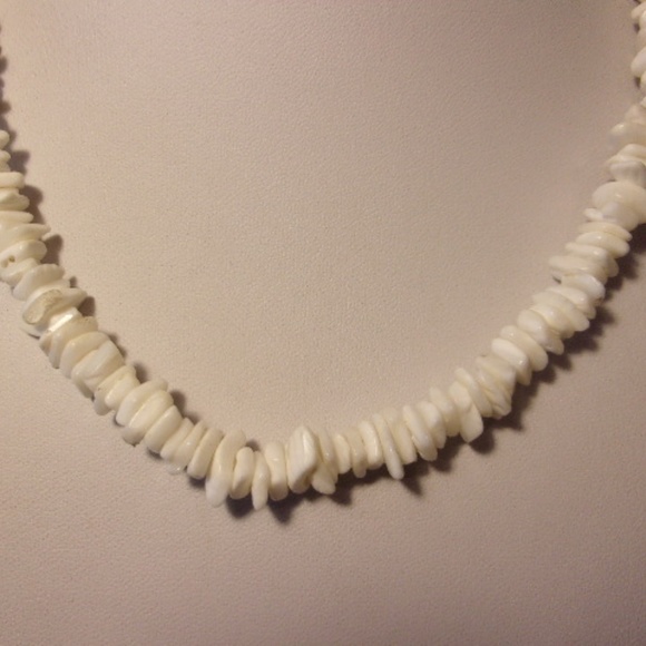Jewelry | Vintage White Shell Necklace 18 | Poshmark